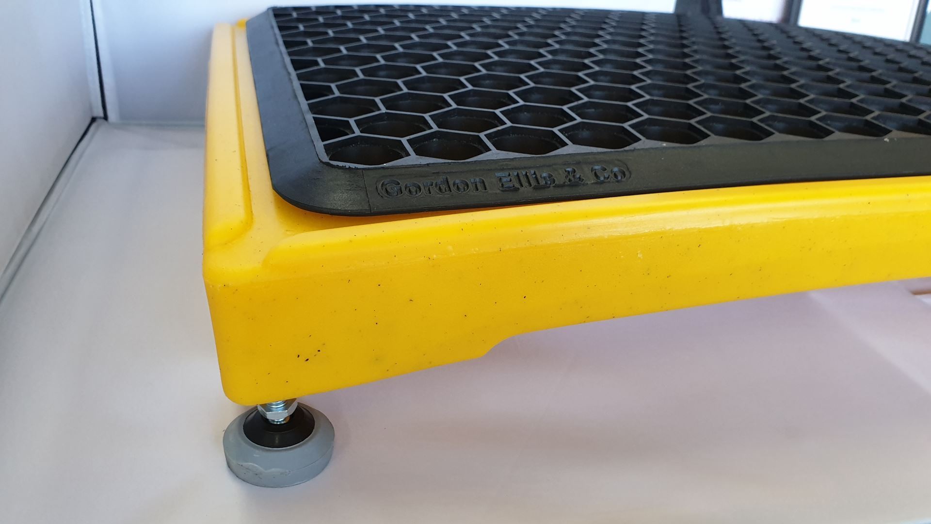 Derby Half Step | Langham